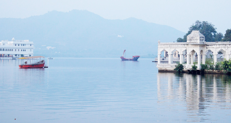 Lake Pichola Udaipur (Entry Fee, Timings, Best time to visit, Images ...